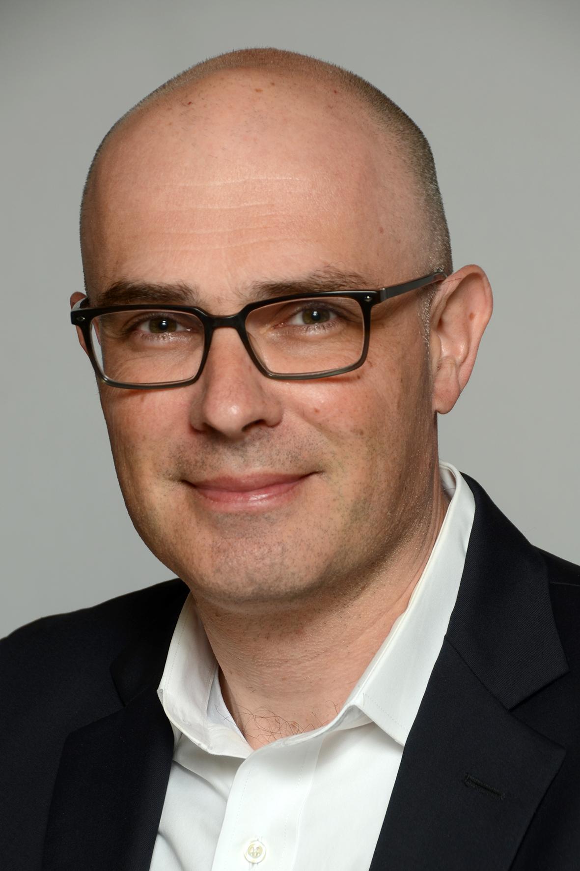 Bruce Pillard est promu director - Product Launch, Life-cycle & Sales ...