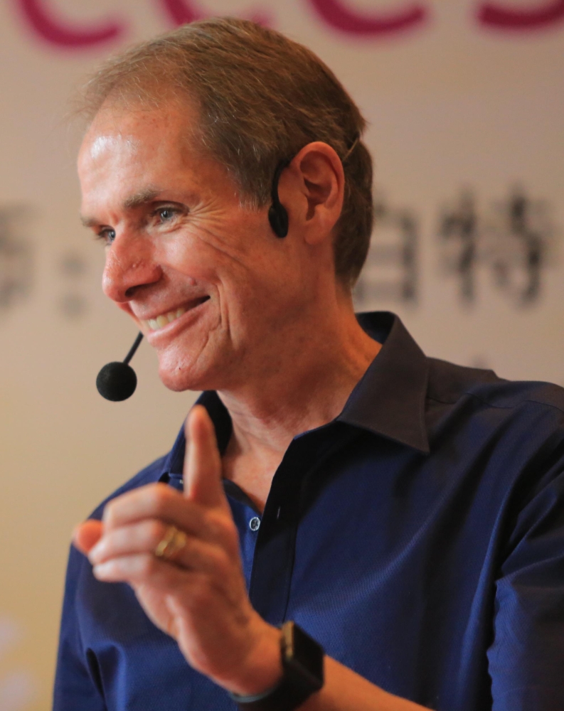 Exclusive Robert Dilts interview